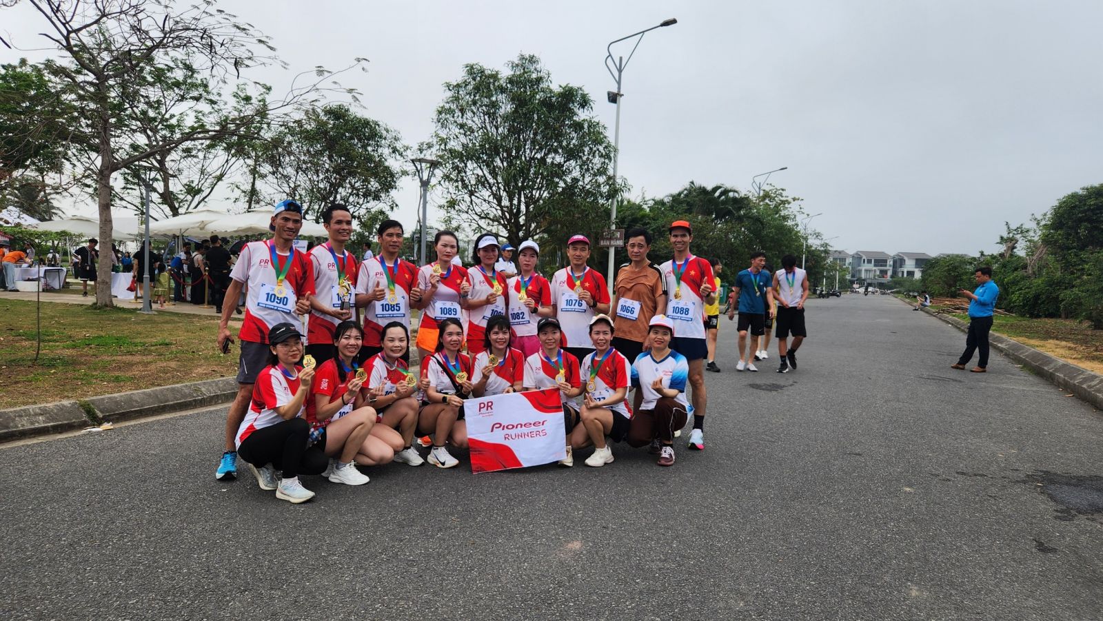 Cộng Nhà Đất tham gia Marathon 5000 Steps of Happines Viship 2025