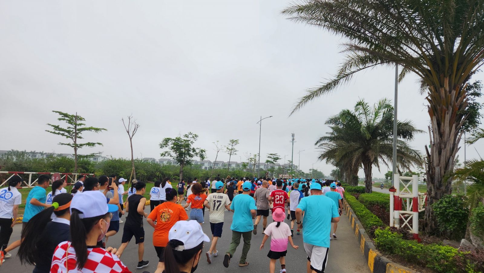 Cộng Nhà Đất tham gia Marathon 5000 Steps of Happines Viship 2025