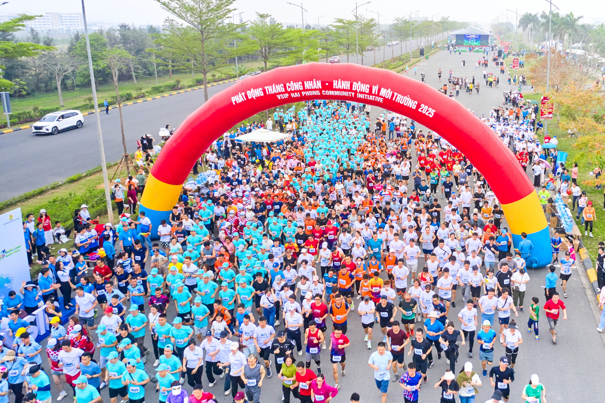 Cộng Nhà Đất tham gia Marathon 5000 Steps of Happines Viship 2025